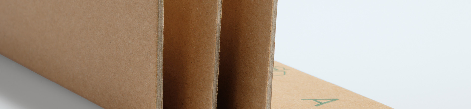 Angular edge protectors | Securing goods · Paul & Co